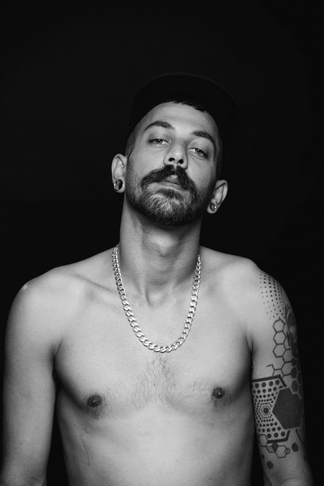 Artist Profile: OMRI. - Electronic Groove