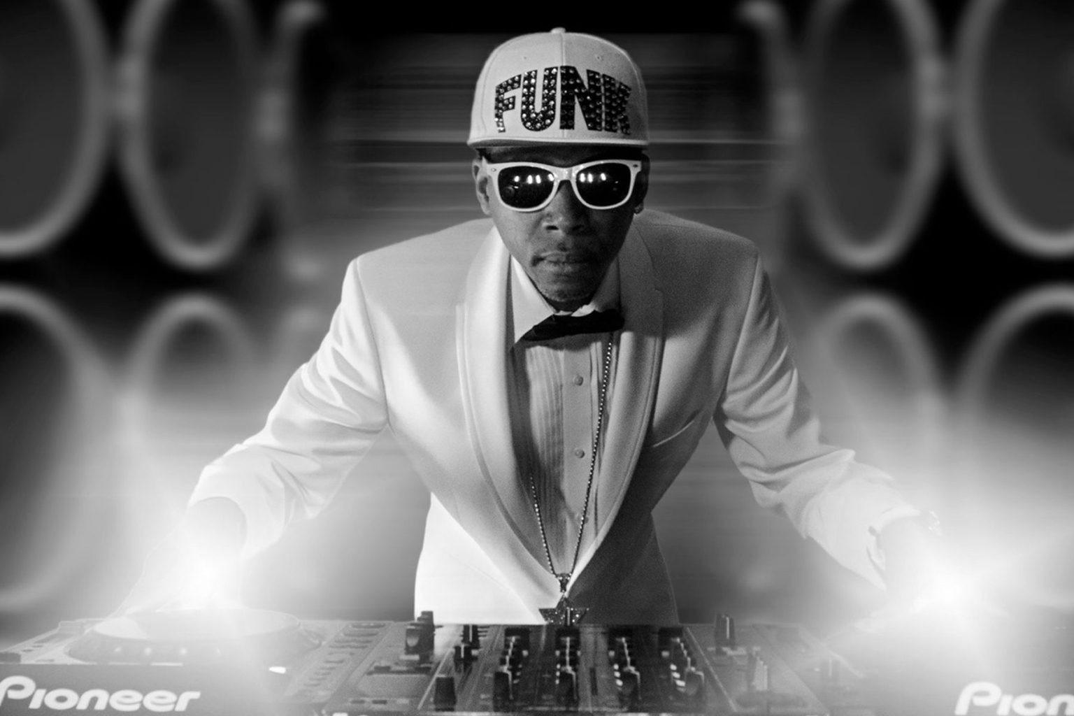 DJ Funk, ghetto house pioneer, dies at 54 after cancer battle ...