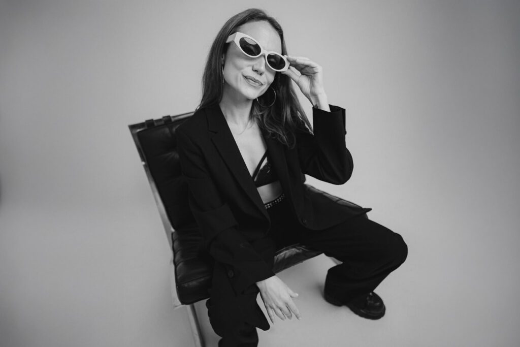 Electronic Groove: Your Go-To Electronic Music Magazine & Blog