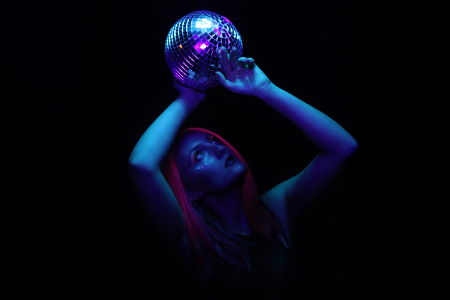 Electronic Groove: Your Go-To Electronic Music Magazine & Blog